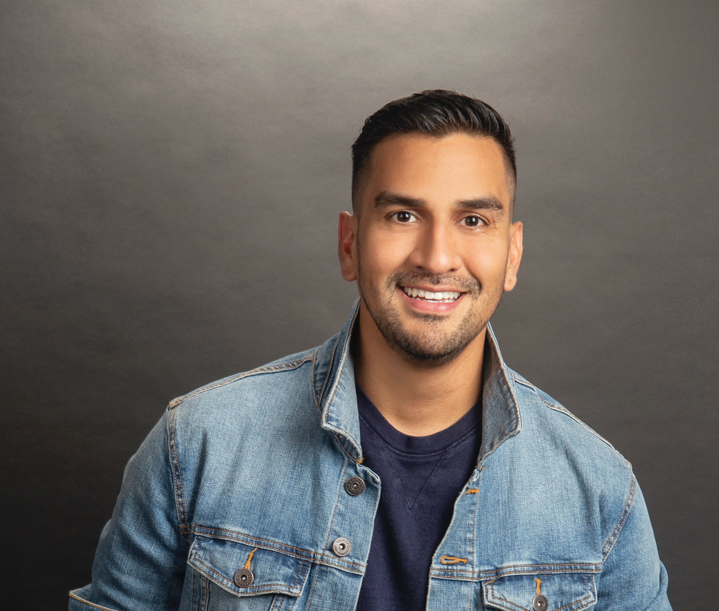 Sebastian Grey, entrevista exclusiva al ganador de Project Runway ...